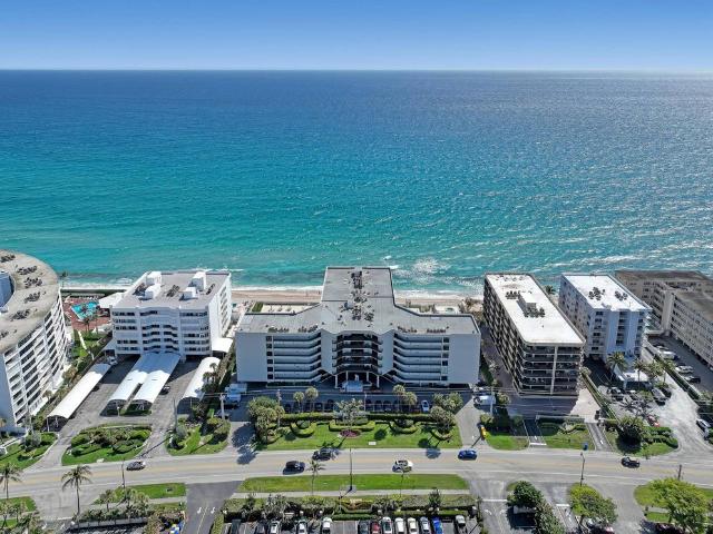 Luxury apartment complex for sale in South Palm Beach, United States