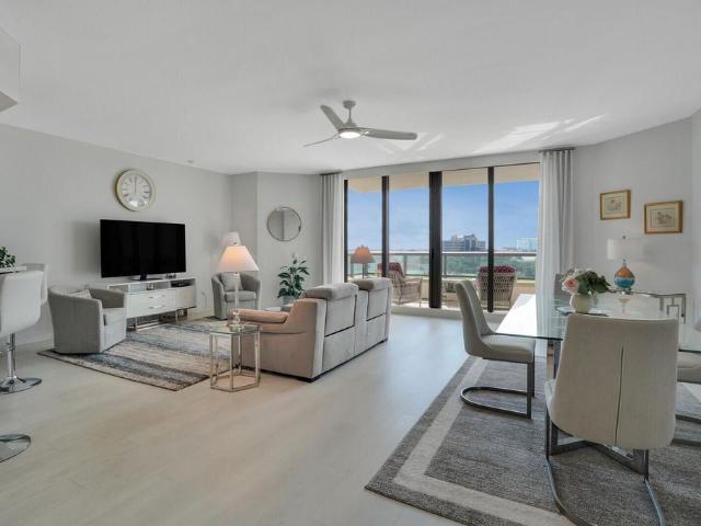 Luxury apartment complex for sale in Palm Beach Gardens, Florida