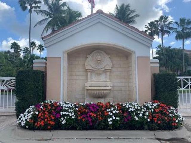 Luxury apartment complex for sale in Palm Beach Gardens, Florida