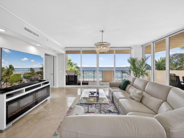 Luxury apartment complex for sale in Palm Beach Shores, United States