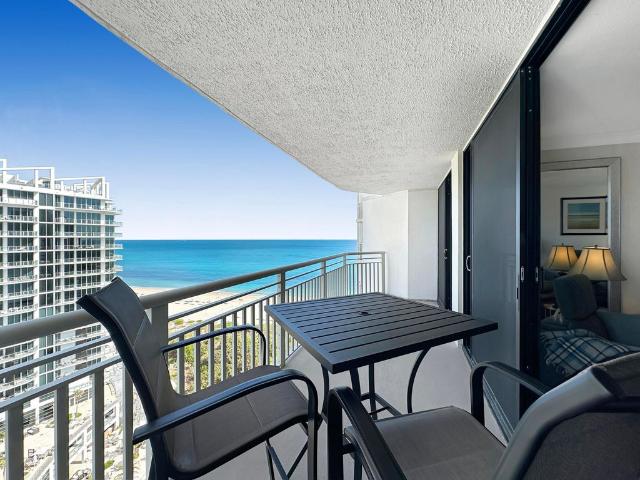 Luxury apartment complex for sale in Palm Beach Shores, United States