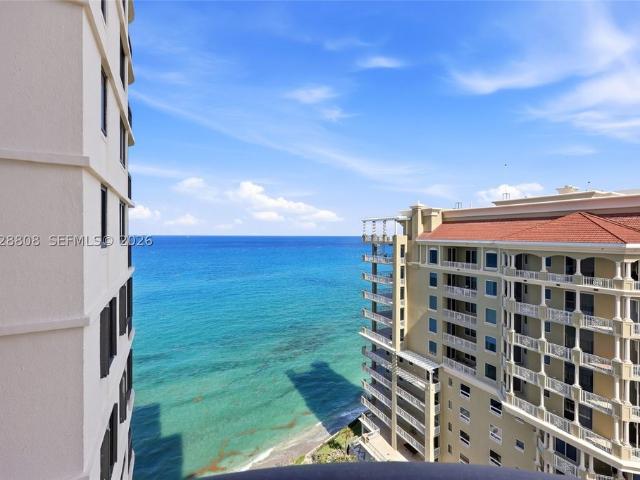 Luxury apartment complex for sale in Palm Beach Shores, United States
