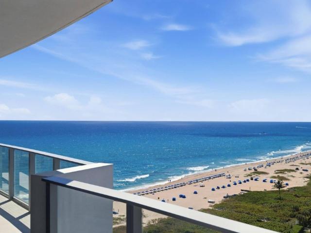 Luxury apartment complex for sale in Palm Beach Shores, United States