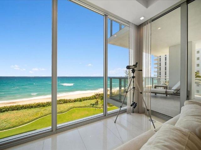 Luxury apartment complex for sale in Palm Beach Shores, United States