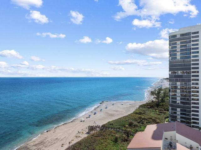 Luxury apartment complex for sale in Palm Beach Shores, United States