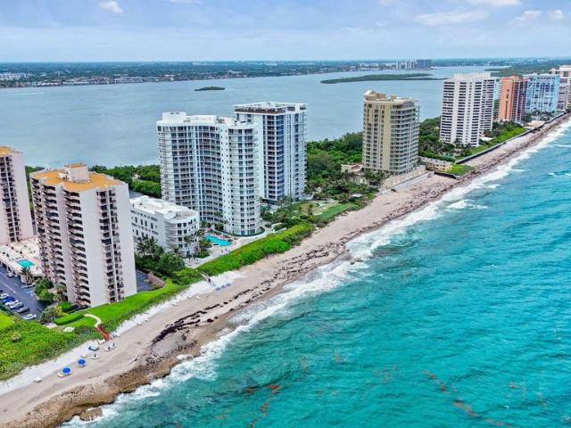 Luxury apartment complex for sale in Palm Beach Shores, United States