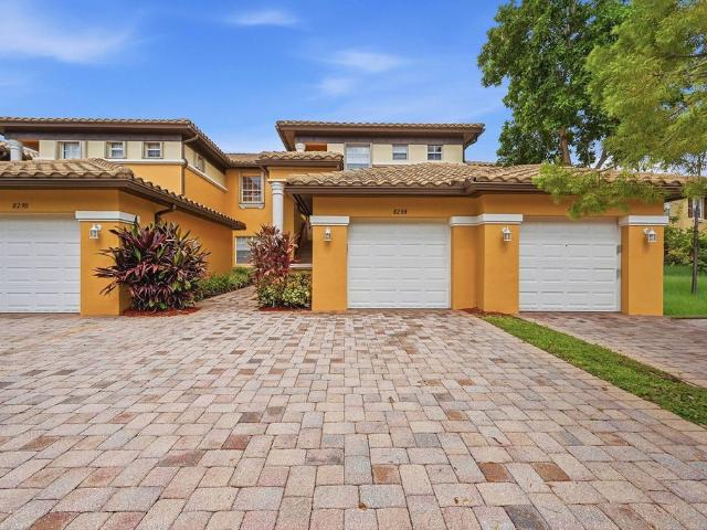 Luxury apartment complex for sale in Parkland, United States
