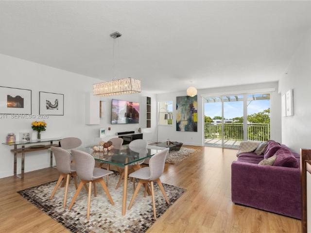 Luxury apartment complex for sale in Pinecrest, Florida