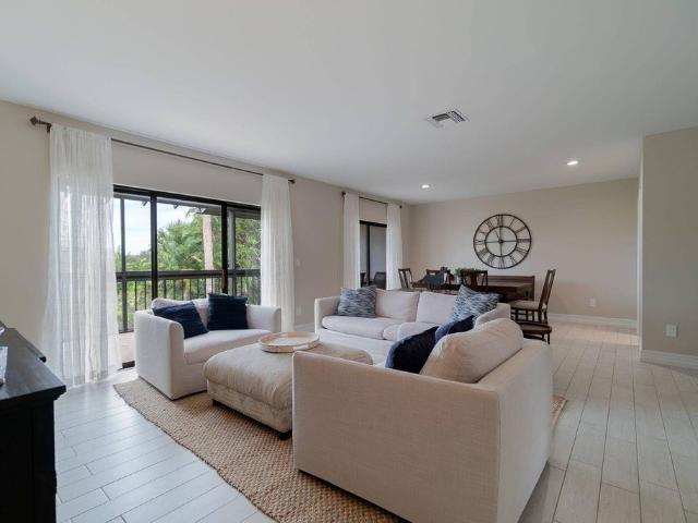 Luxury apartment complex for sale in Wellington, United States