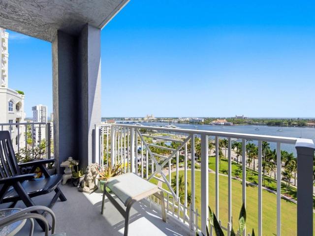 Luxury apartment complex for sale in West Palm Beach, United States