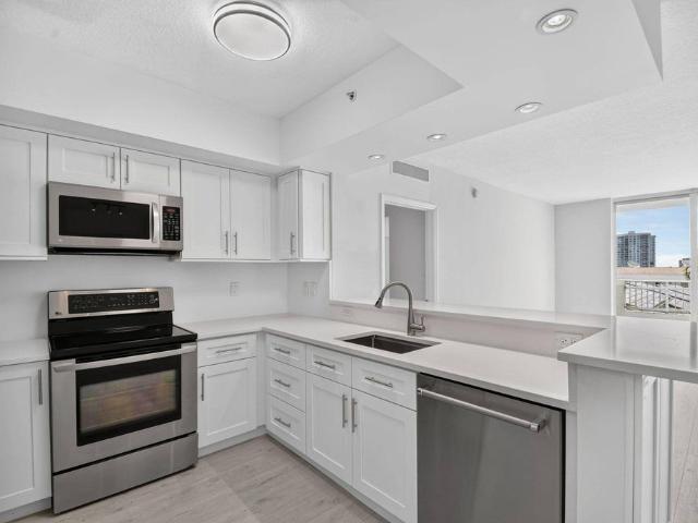 Luxury apartment complex for sale in West Palm Beach, United States