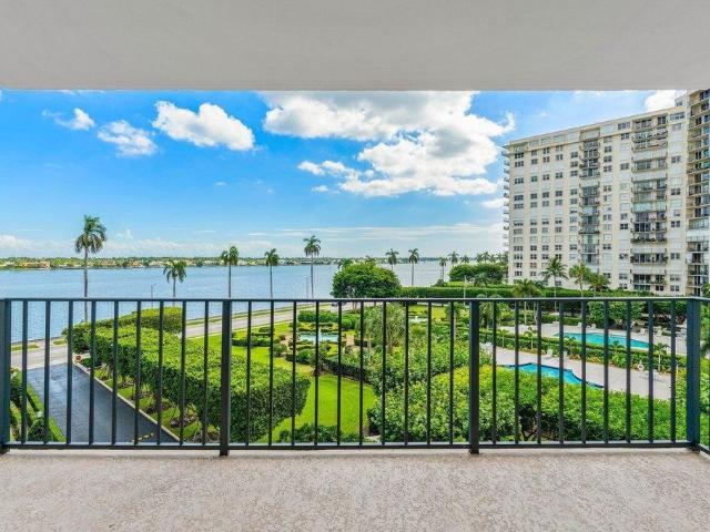 Luxury apartment complex for sale in West Palm Beach, United States