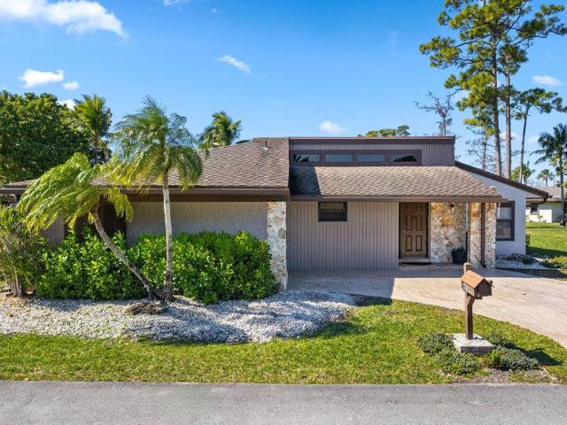 Luxury apartment complex for sale in Tamarac, United States
