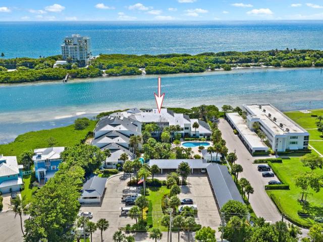 Luxury apartment complex for sale in Tequesta, United States