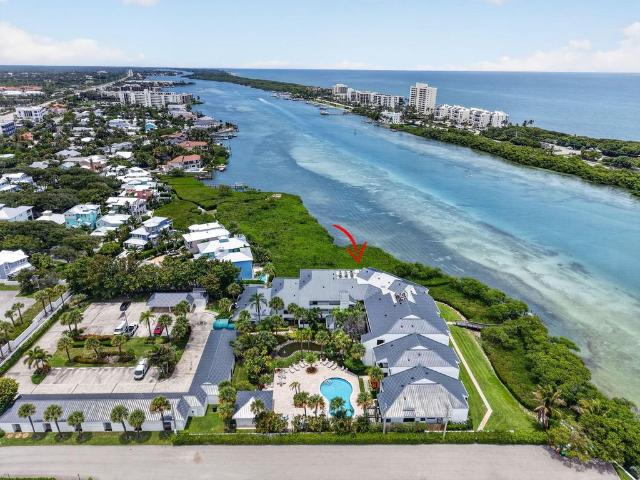 Luxury apartment complex for sale in Tequesta, United States