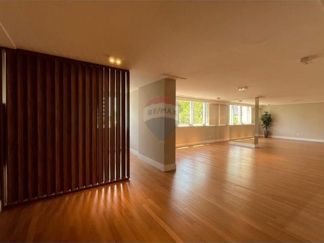 Luxury Apartment for Rent in Jardins: 303 m², 3 Suites, Home Office, Home Theater, Full AC, 3 Parking Spaces – R$ 45,000.00 Total Monthly Package