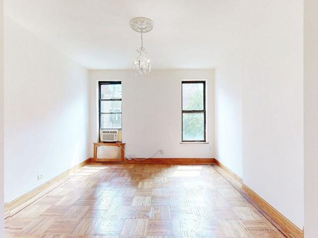 Luxury Apartment for rent in 116 West 69th Street, New York