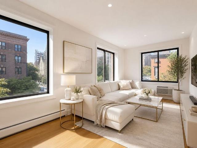 Luxury Apartment for rent in 270 West 22nd Street, New York