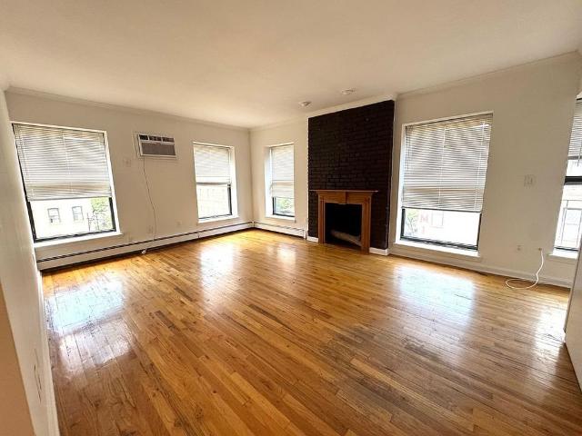 Luxury Apartment for rent in 300 East 52nd Street, New York