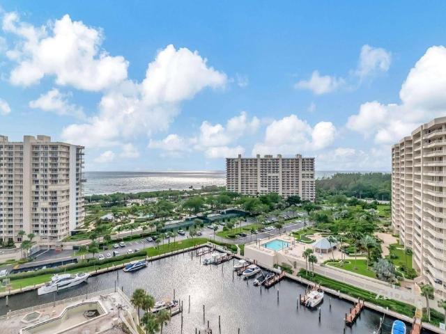 Luxury Apartment for sale in North Ocean Boulevard, 4201, Boca Raton, Palm Beach, Florida