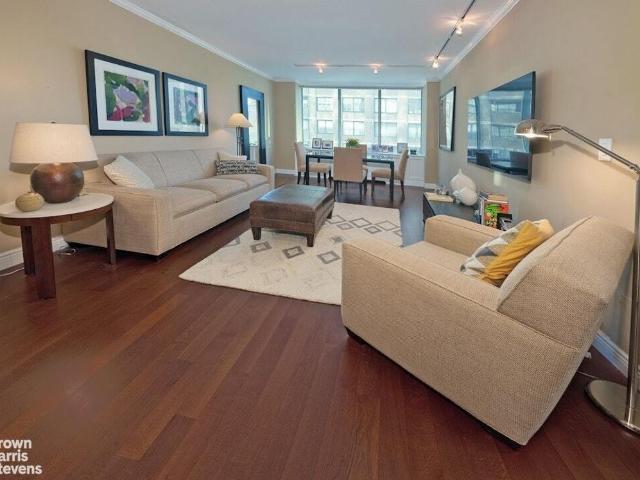 Luxury Apartment for sale in Upper West Side, Manhattan, New York