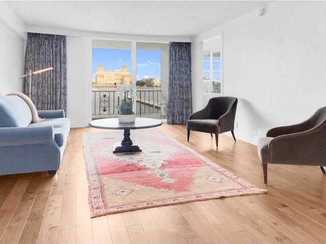 Luxury Apartment for sale in West Palm Beach, Florida