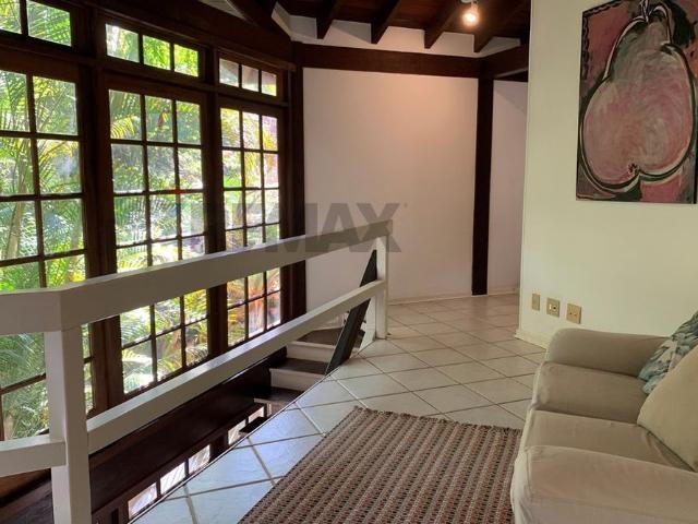 Luxury Beachside Living: Spacious Annual Rental