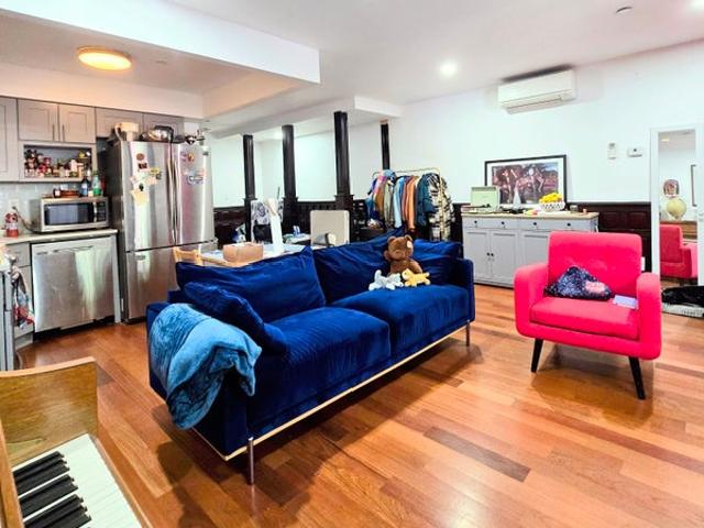 Luxury Brownstone w/ Ensuite & Private Backyard