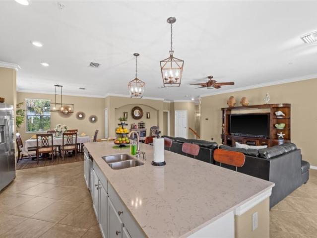 Luxury golf community condo in Wellen Park Venice