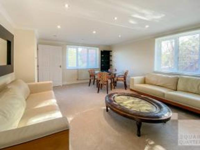 Luxury Gated 2 bed Flat In Islington N7