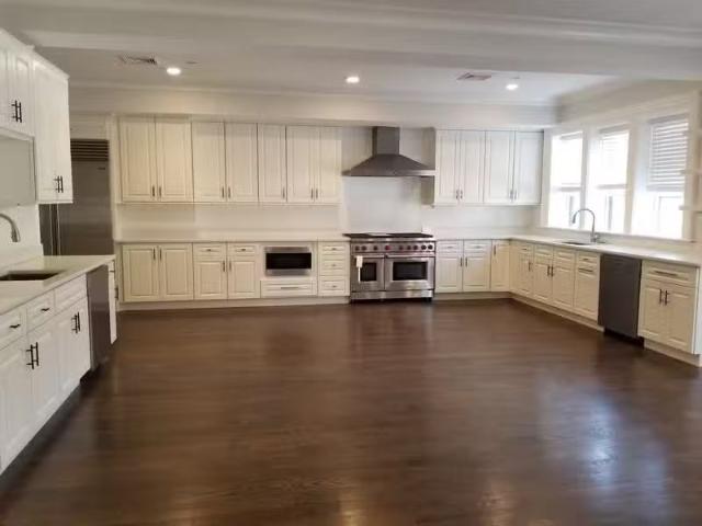 Luxury DELEADED 4 bed 4.5 bath in Coolidge Corner. Kosher kitc.