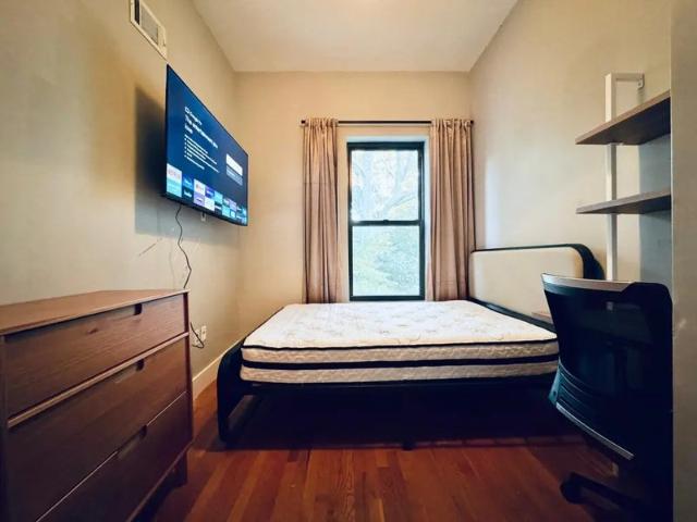 Luxury Duplex Apt with Terrace & AC
