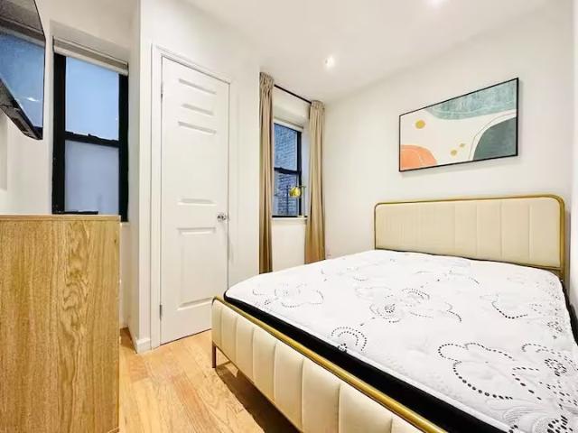 Luxury Duplex Apt with Terrace & AC
