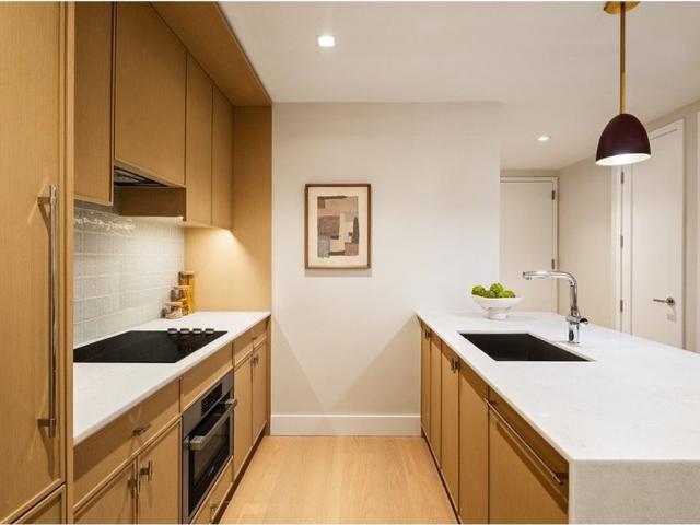 Luxury Flat for sale in Queens, New York