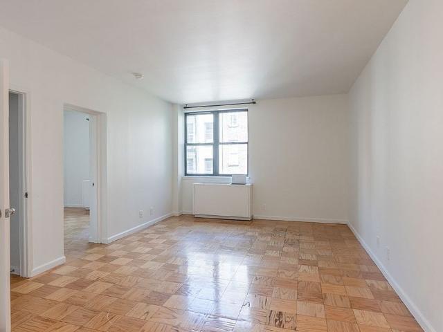 Luxury Flat for rent in 67 East 3rd Street, New York