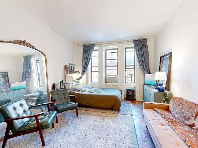 Luxury Flat for rent in 116 West 69th Street, New York
