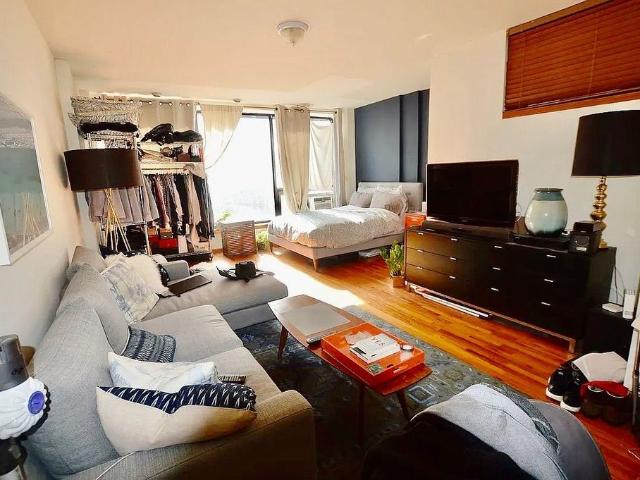 Luxury Flat for rent in 151 West 72nd Street, New York