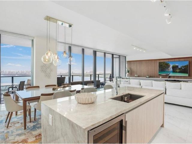 Luxury Flat for rent in Miami, United States