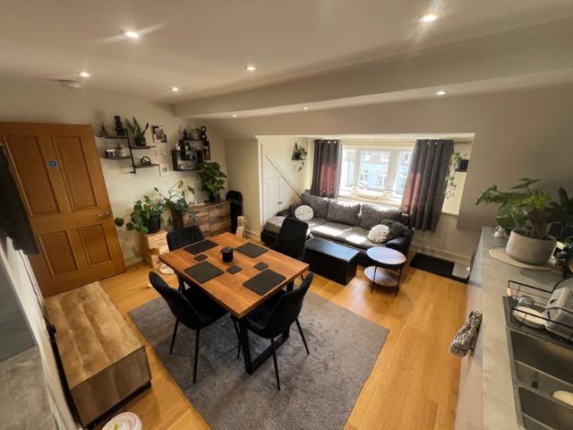 Luxury flat Newmarket high street