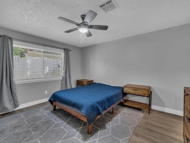 Luxury Furnished Apartment with Private Bath