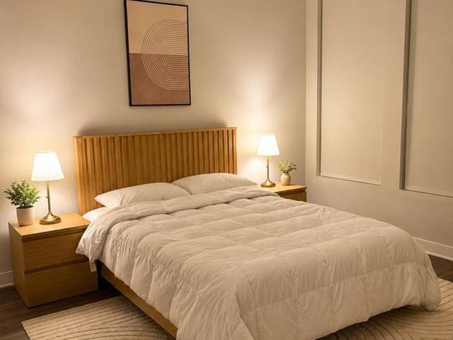 Luxury Furnished Room in Hollywood