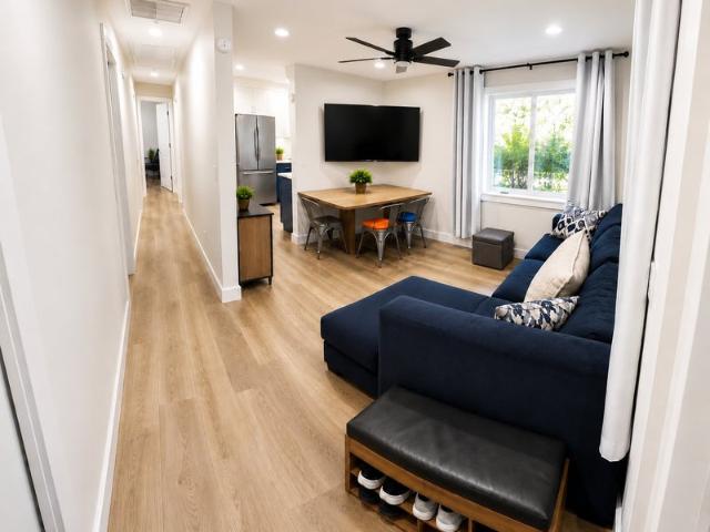 Luxury Furnished Suite | Private Bath | Fast WiFi