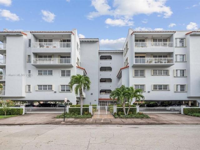 Luxury House for sale in Coral Gables, United States