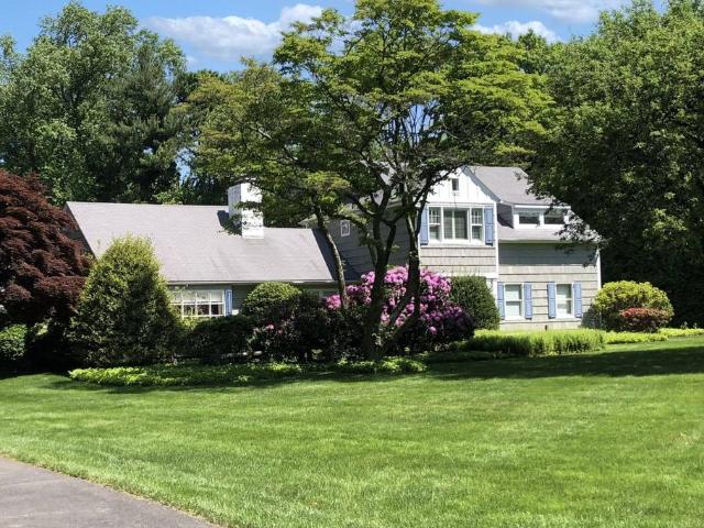Luxury House for sale in Darien, Connecticut