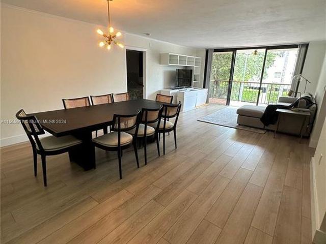 Luxury House for sale in Key Biscayne, Florida