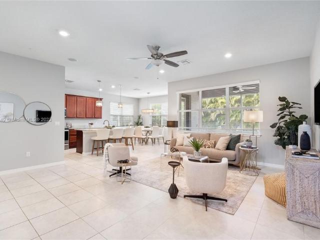 Luxury House for sale in Hollywood, Florida