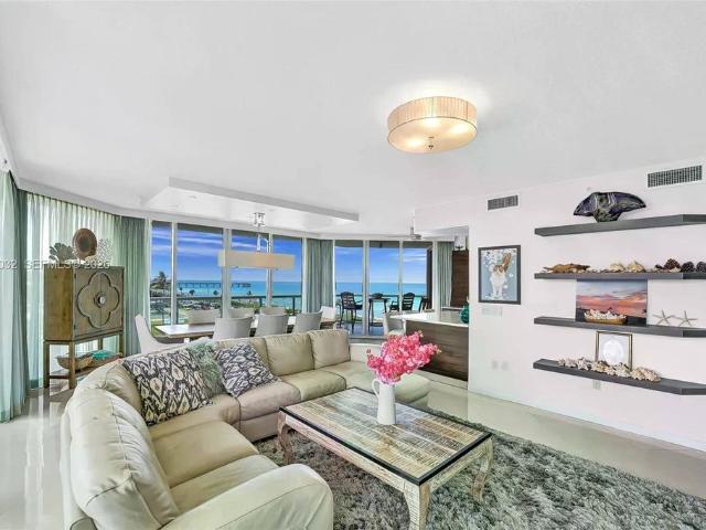 Luxury House for sale in Hollywood, Florida