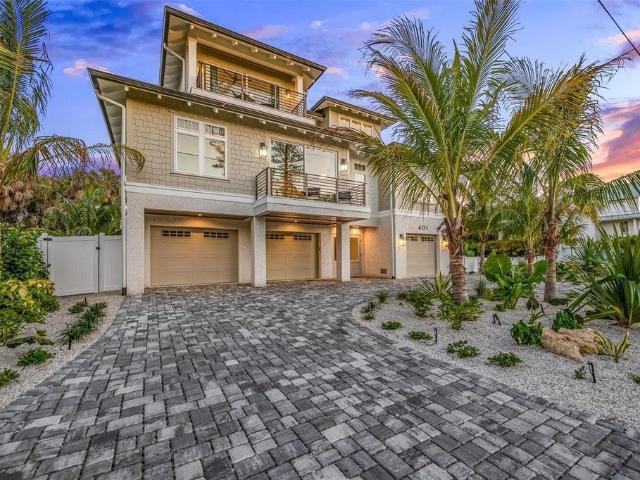 Luxury House for sale in Holmes Beach, Florida