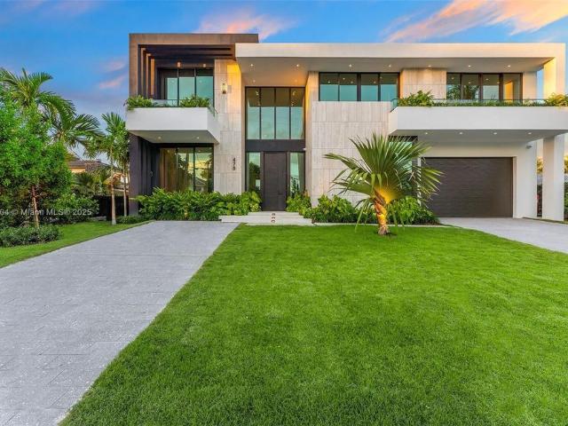 Luxury House for sale in Hallandale, Florida