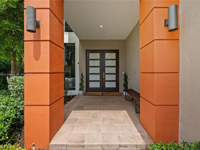 Luxury House for sale in Miami Lakes, United States
